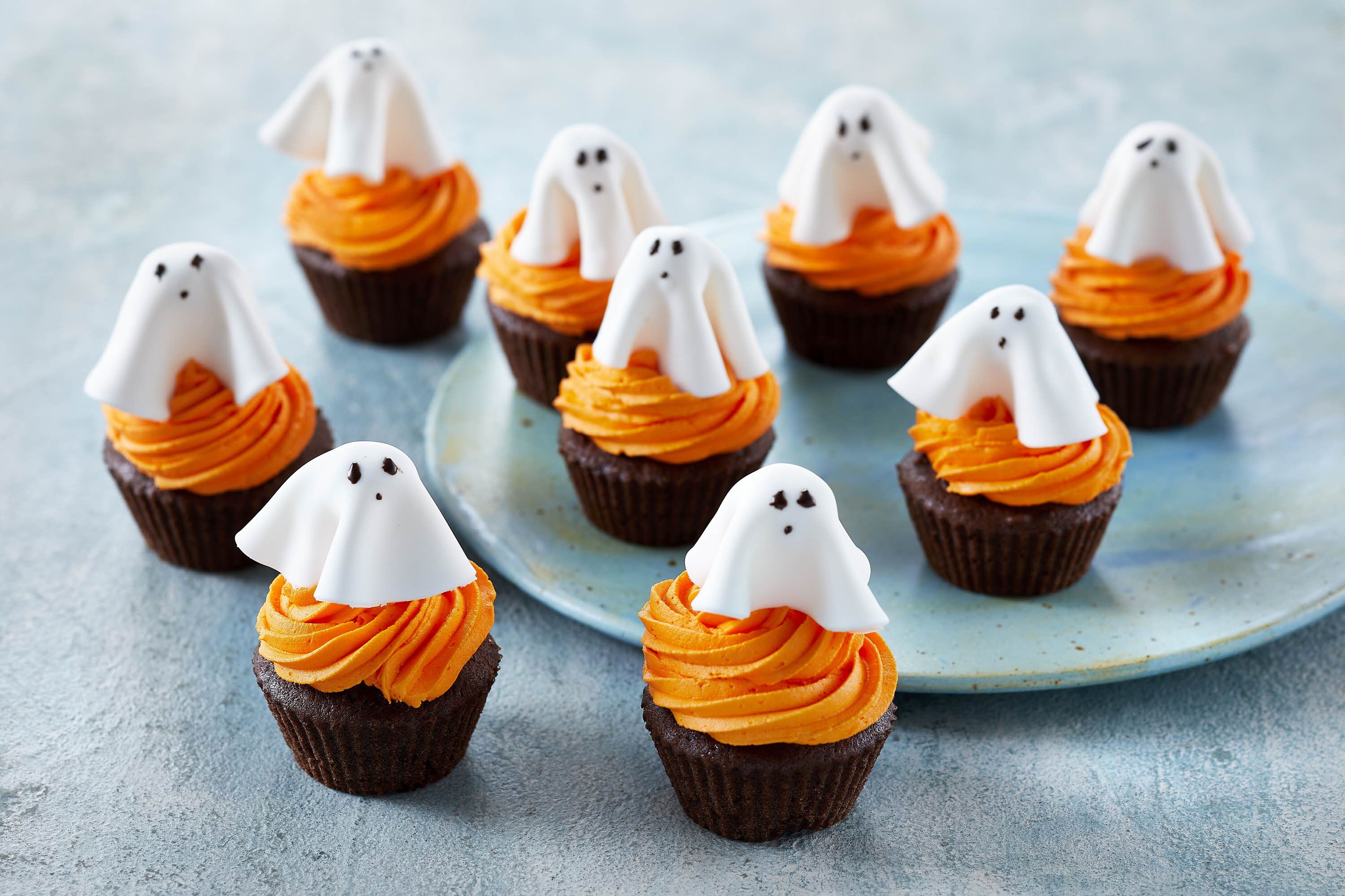 Halloween muffins - Mini cupcakes med smørcreme | Arla