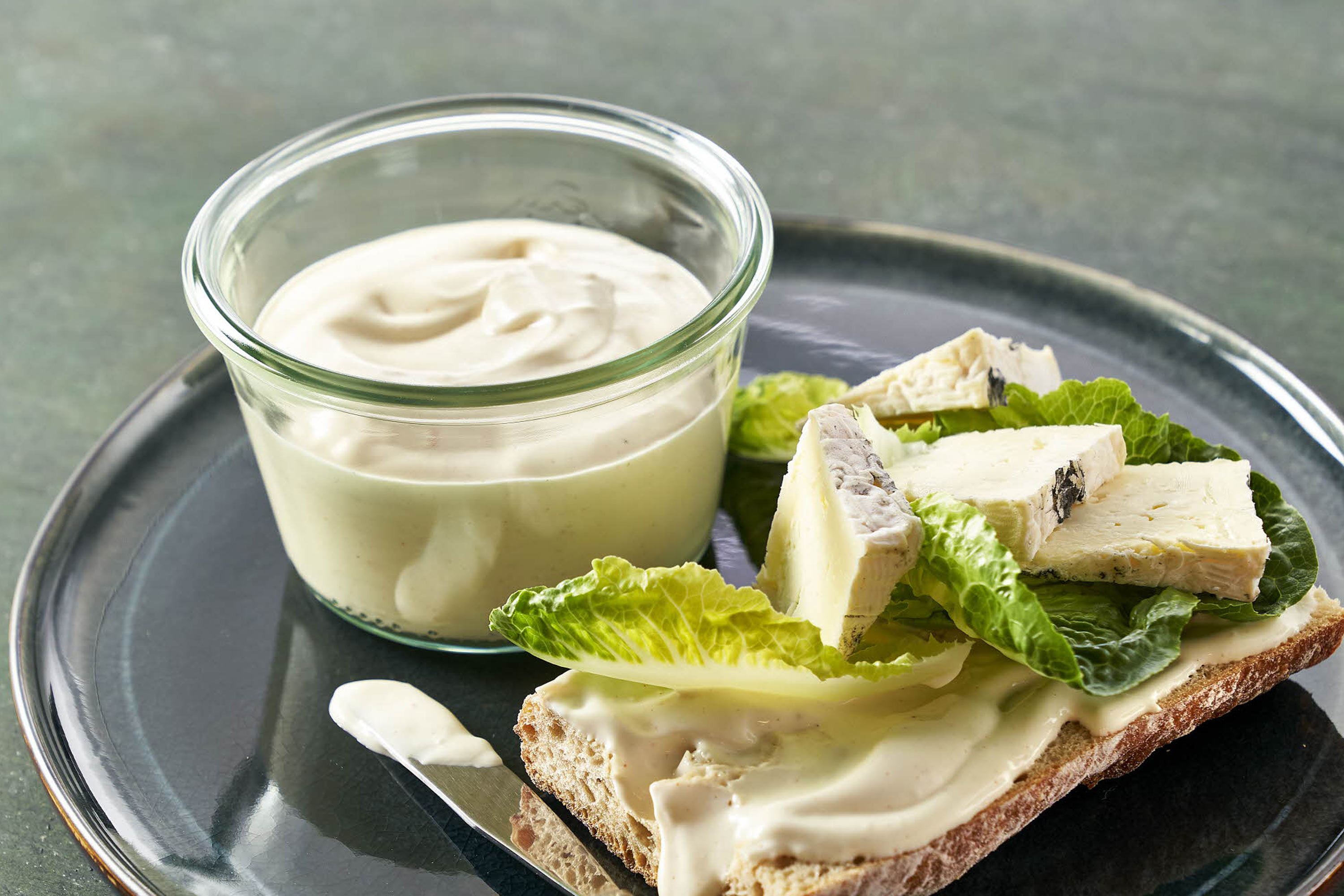 Sandwichdressing - Nem og lækker dressing | Arla