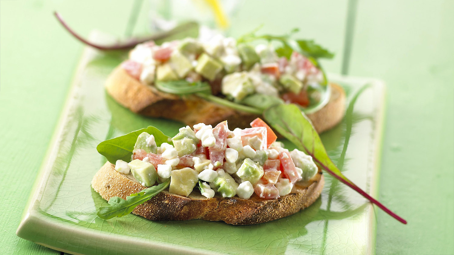 Bruschetta με Arla Protein Cottage Cheese και αβοκάντο | Arla Foods