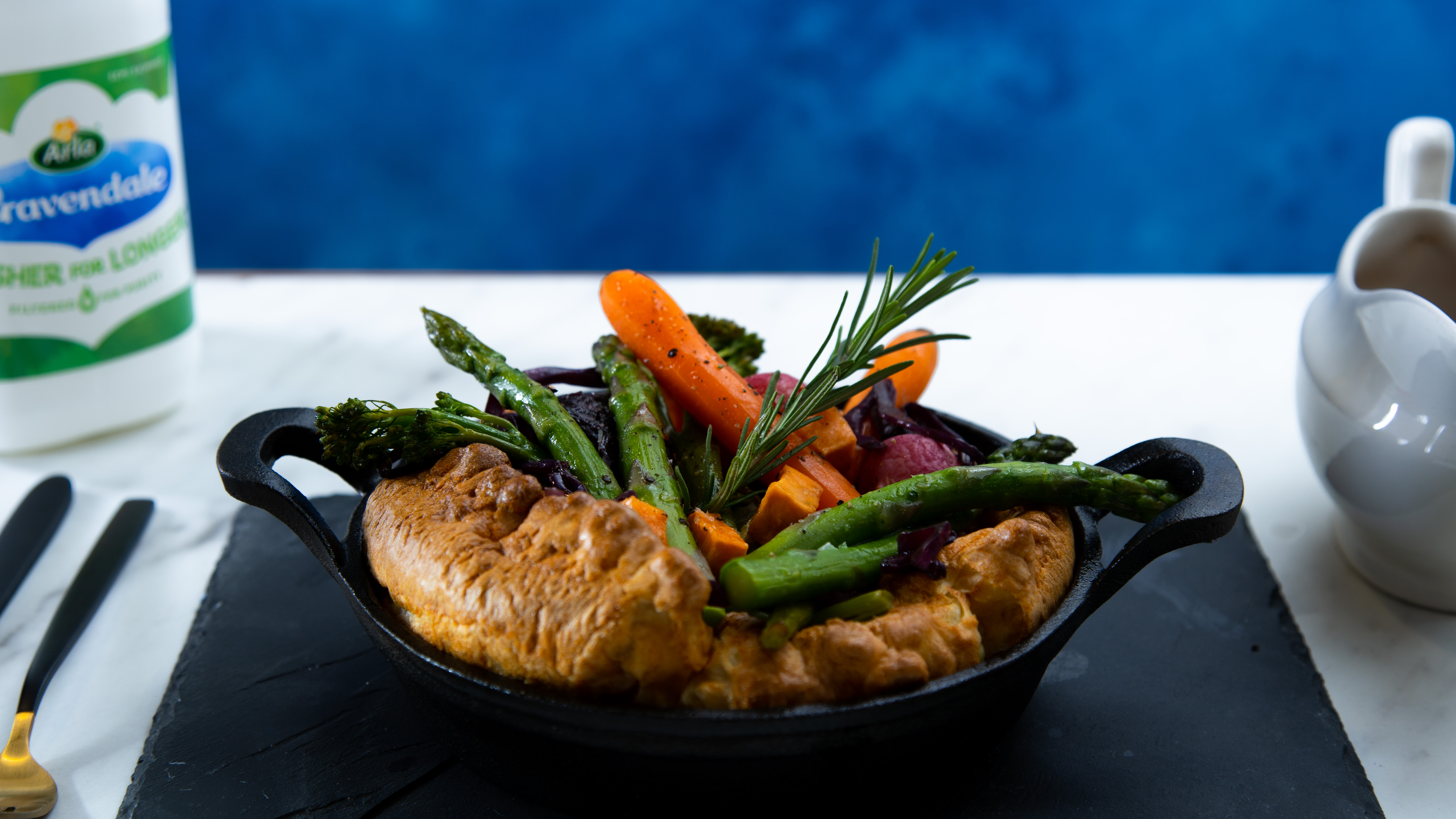 Giant Yorkshire Pudding - Recipe | Arla UK