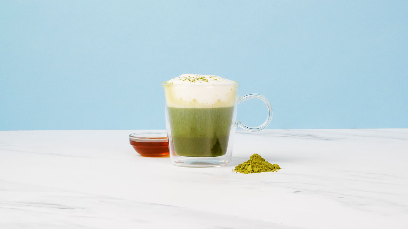 Matcha Latte with Maple Syrup - Recipe | Arla UK