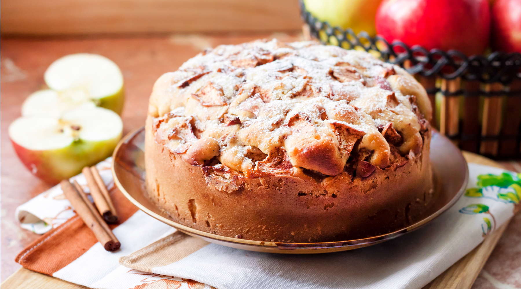 Apple Cake - Recipe | Arla UK