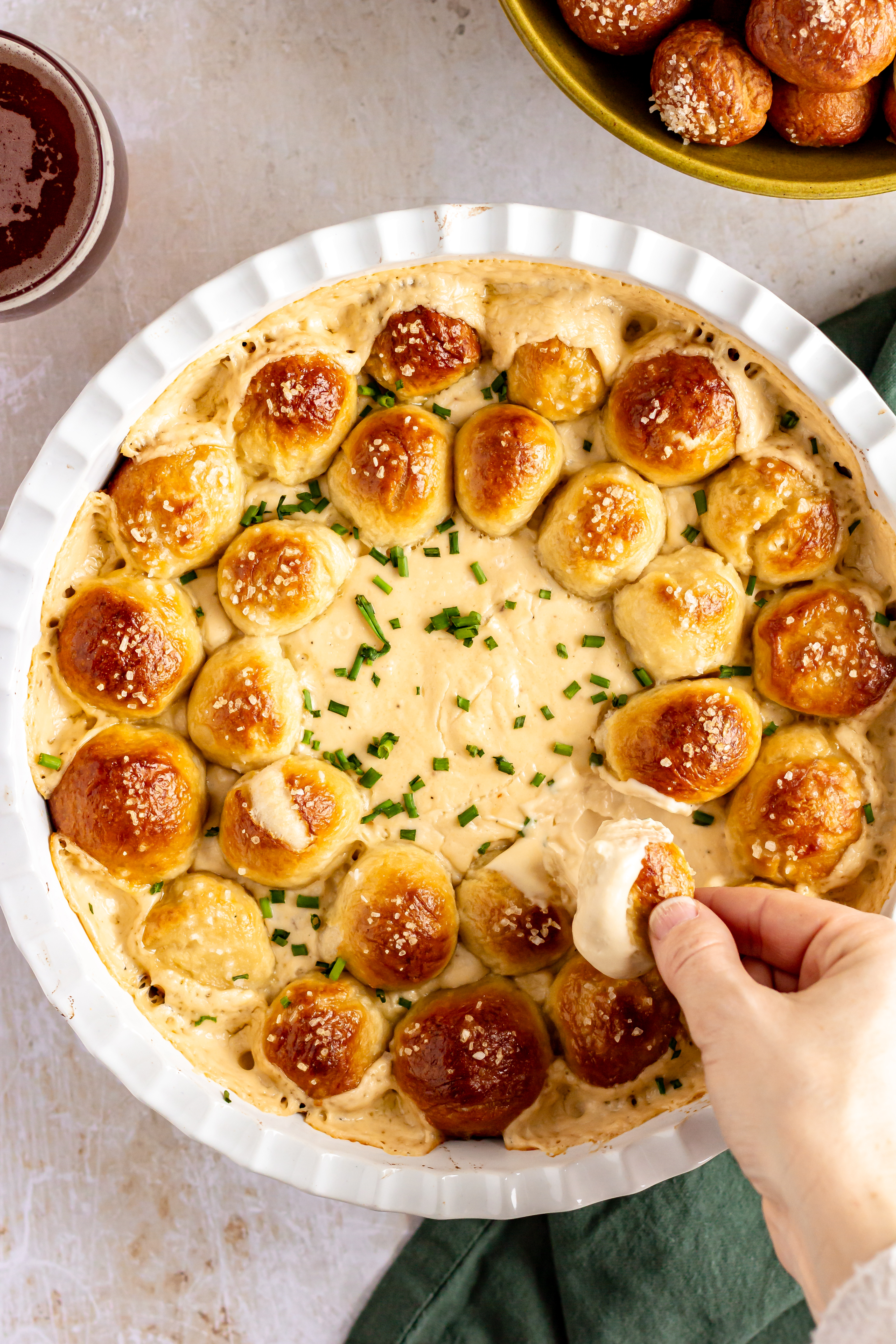 Beer and Cheese Dip with Homemade Pretzel Bites - Recipe | Arla US