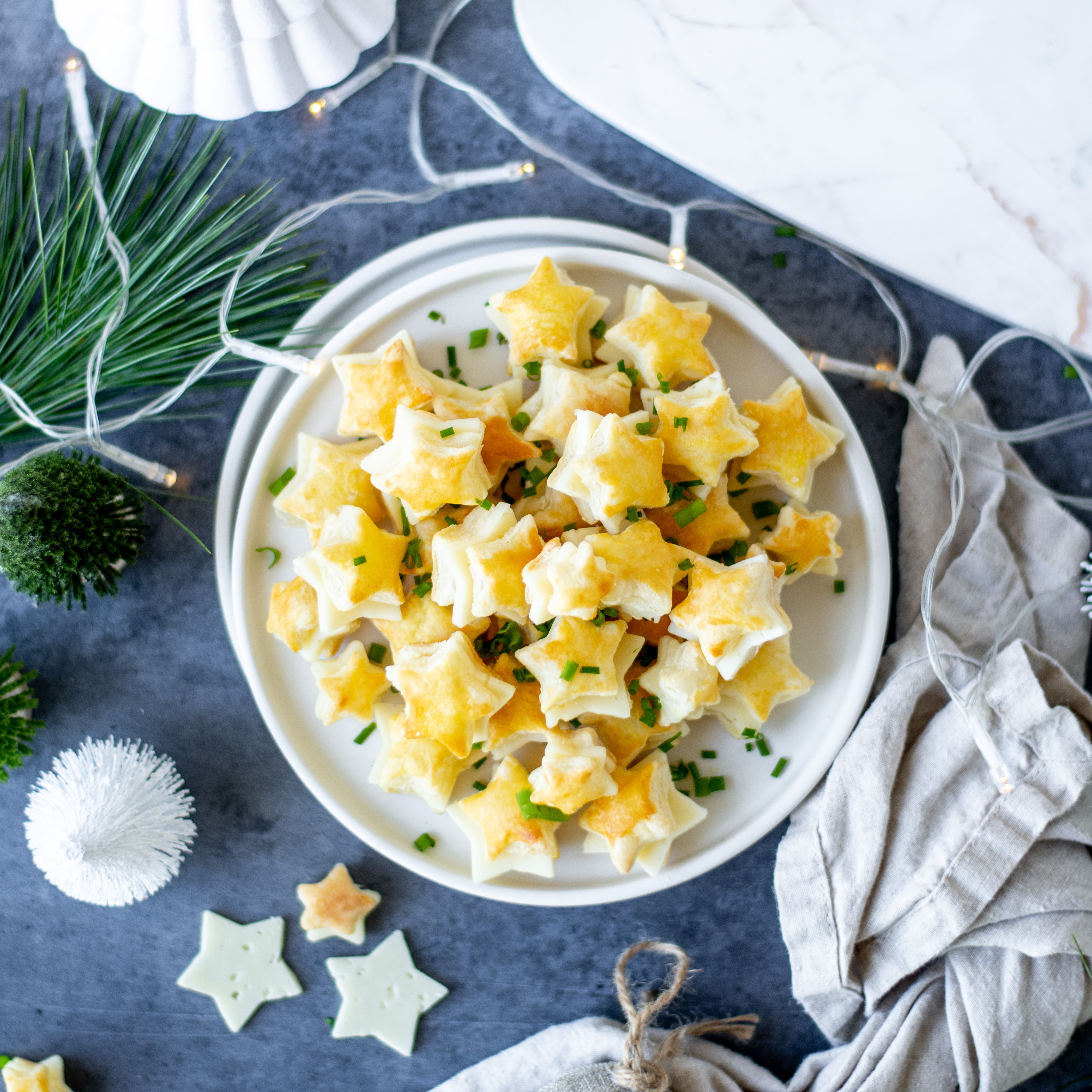 Holiday Havarti Puff Stars - Recipe | Arla US