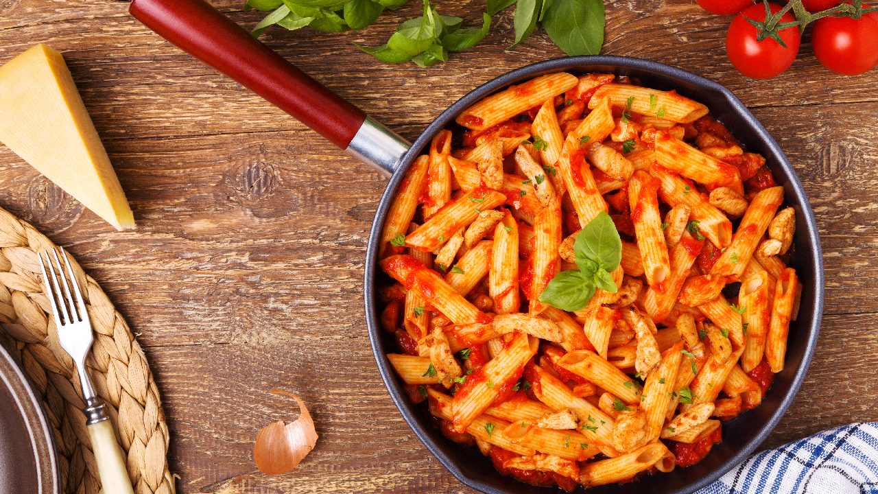 Pasta with Chicken and Puck Tomato Sauce with Cream