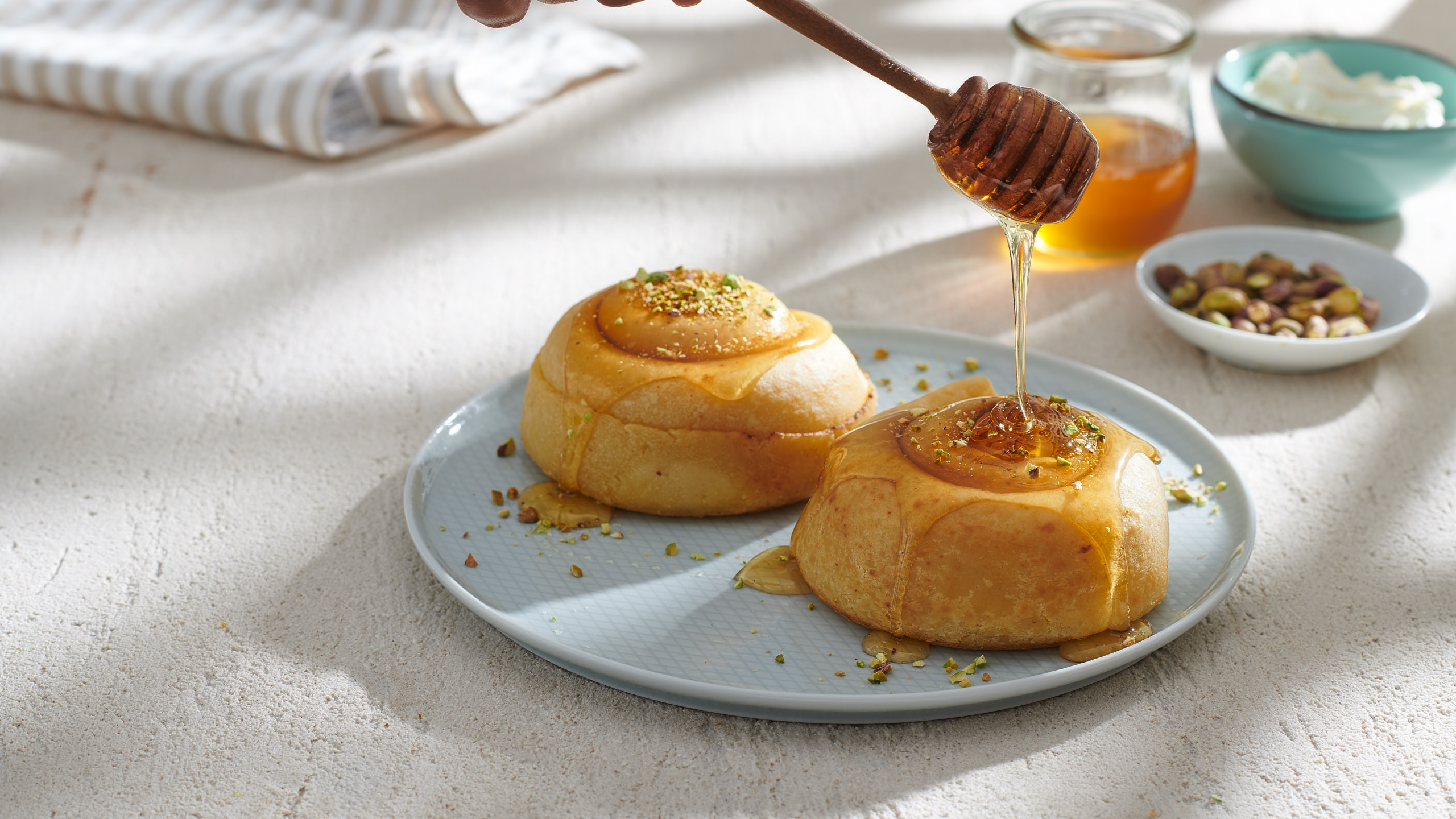 Fiteer with Cheese and Honey