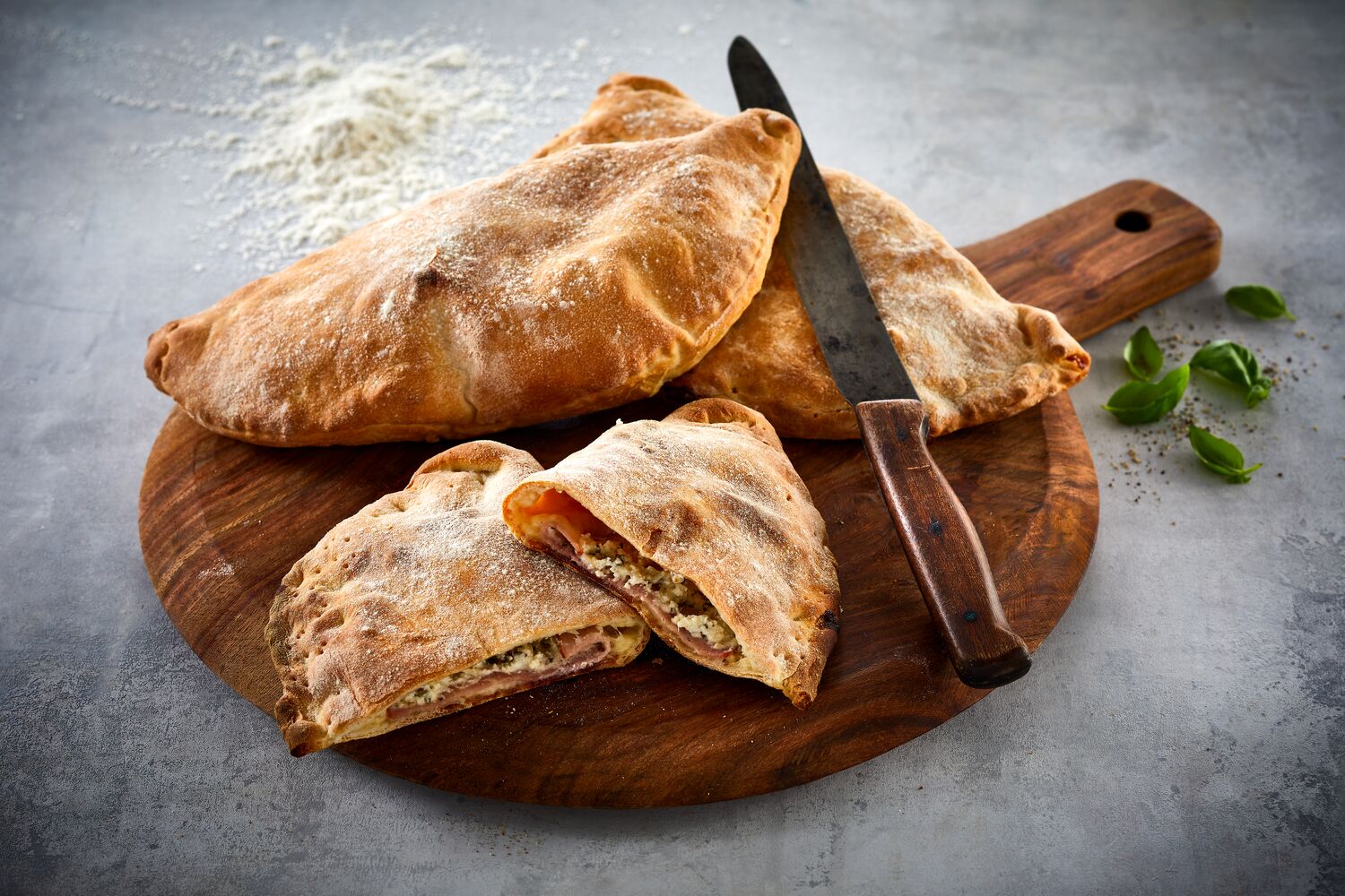 Kinkku-juusto-calzone - Ohje ja resepti - Arla
