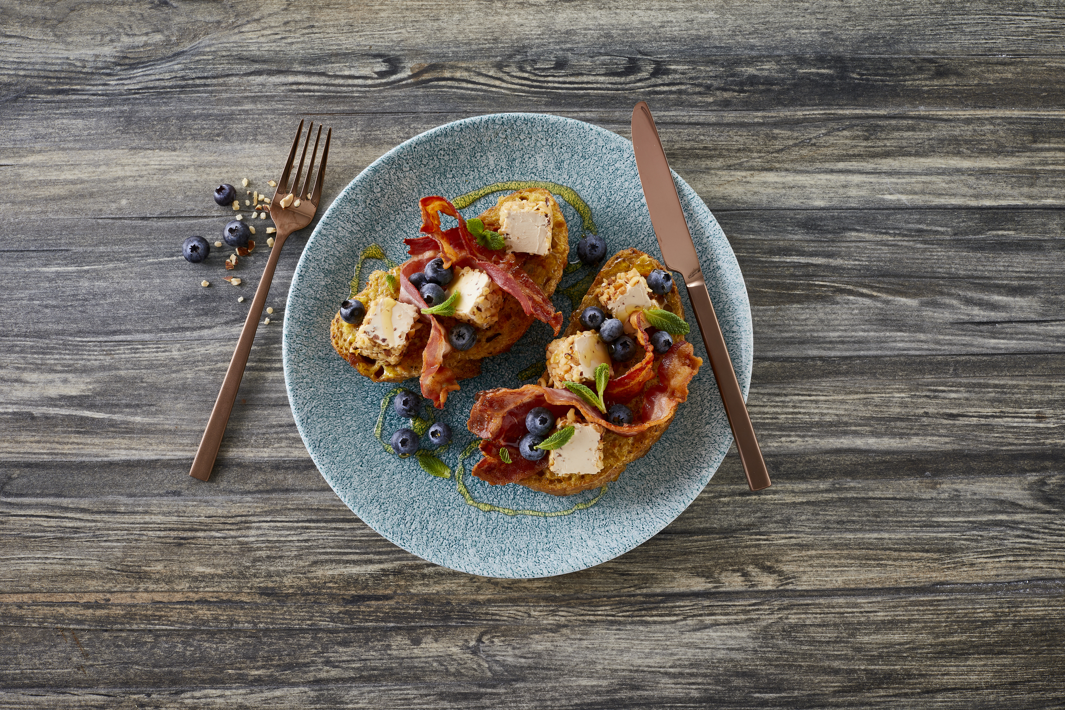 SWEET & SALTY FRENCH TOAST WITH PINEAPPLE CREAM CHEESE | Castello