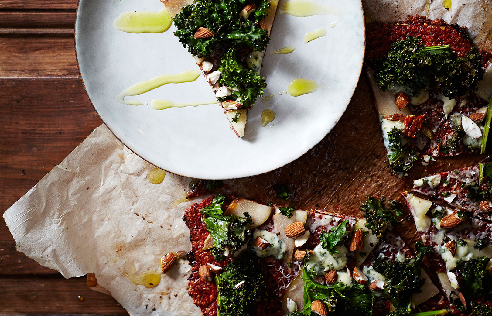 Beetroot pizza with pear, Blue Cheese and curly kale | Castello