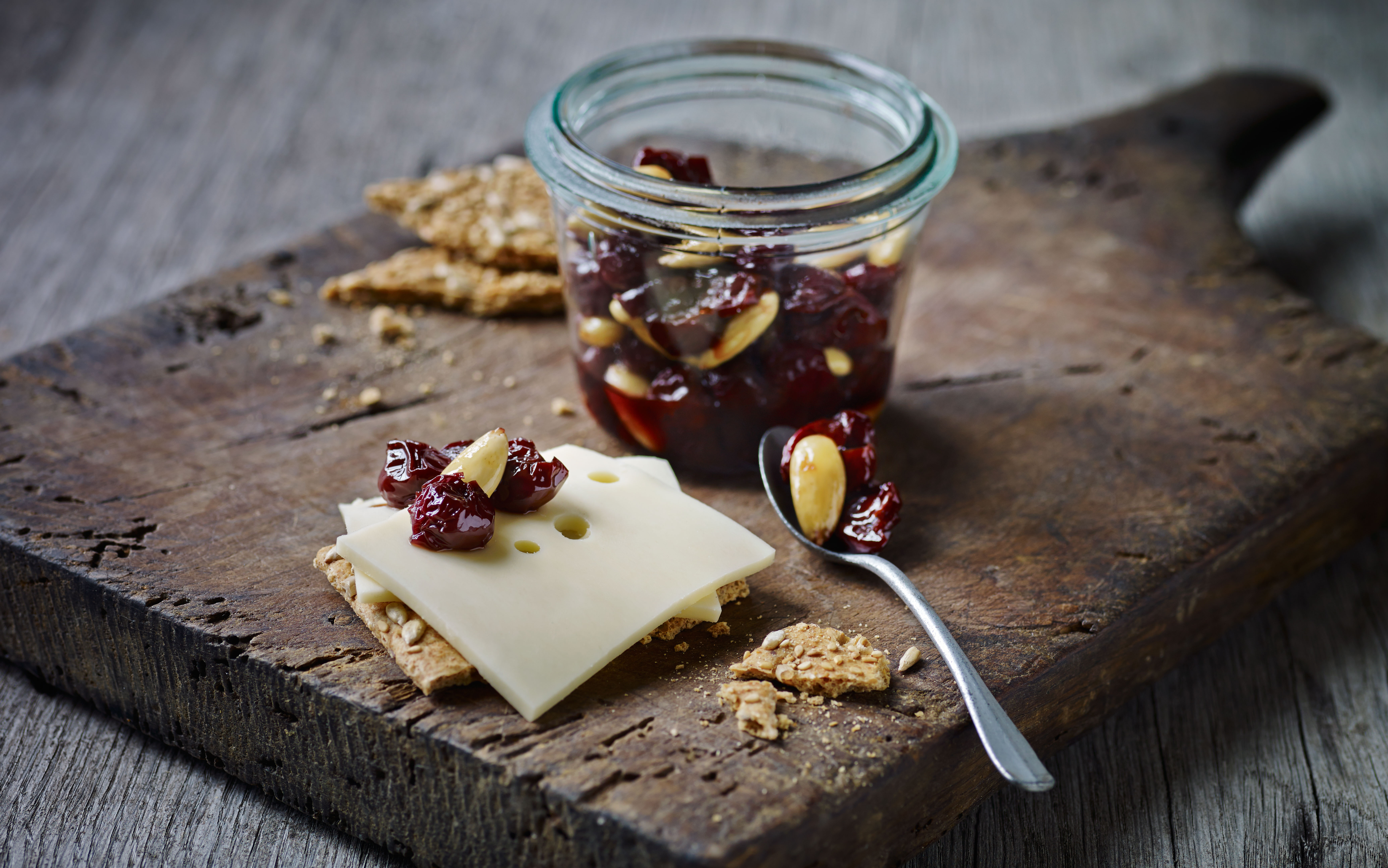 Cherry compote with almonds | Castello®️