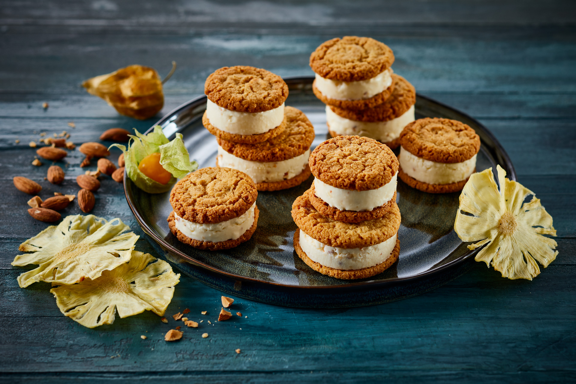 ICE CREAM SANDWICH MET ANANAS-ROOMKAAS | Castello Nederland