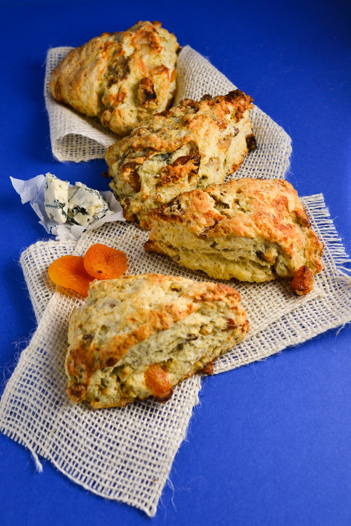 Apricot walnut and Blue Cheese scones | Castello