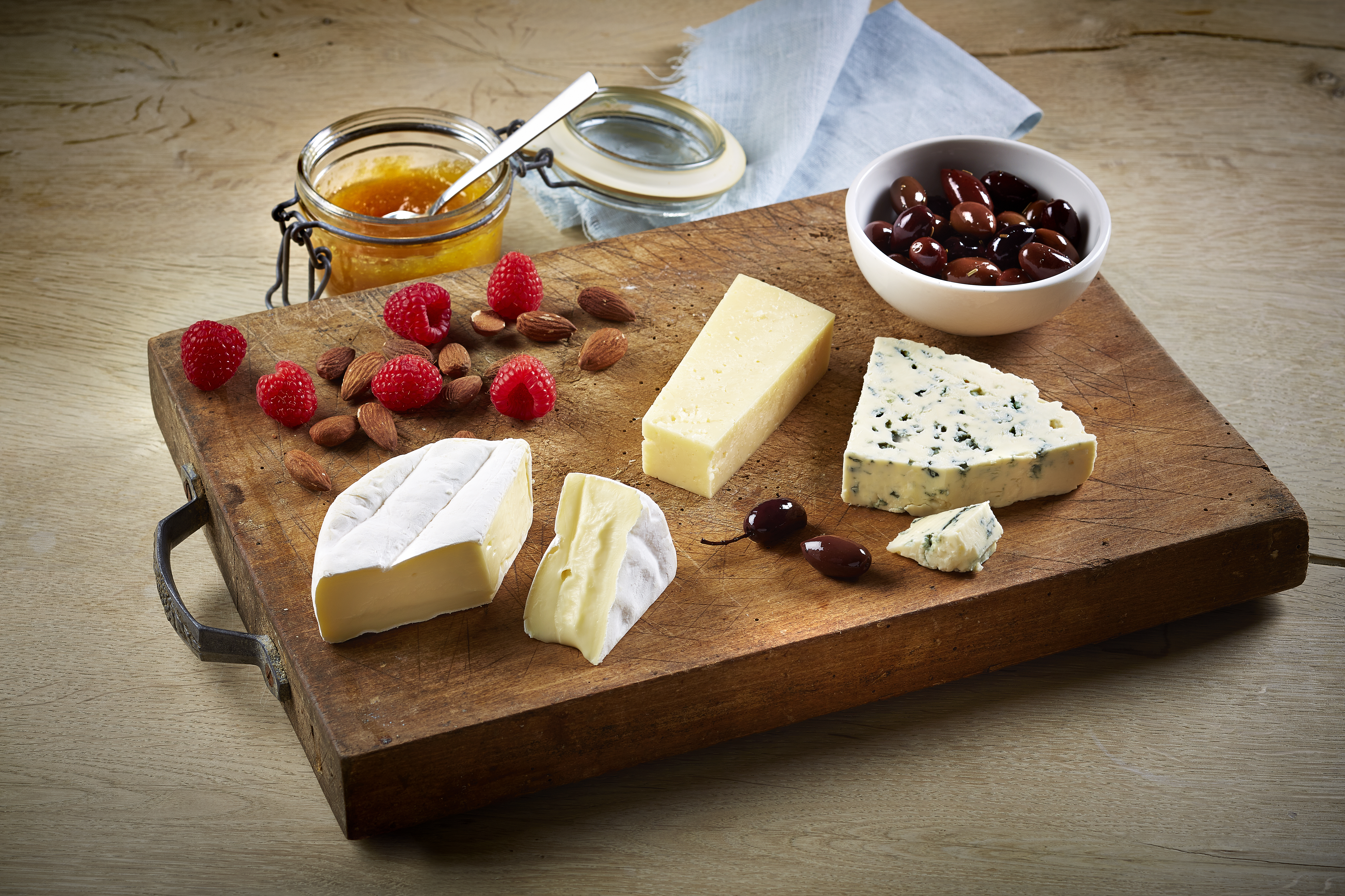 Fontina | Everything you need to know about Fontina cheese | Castello ...