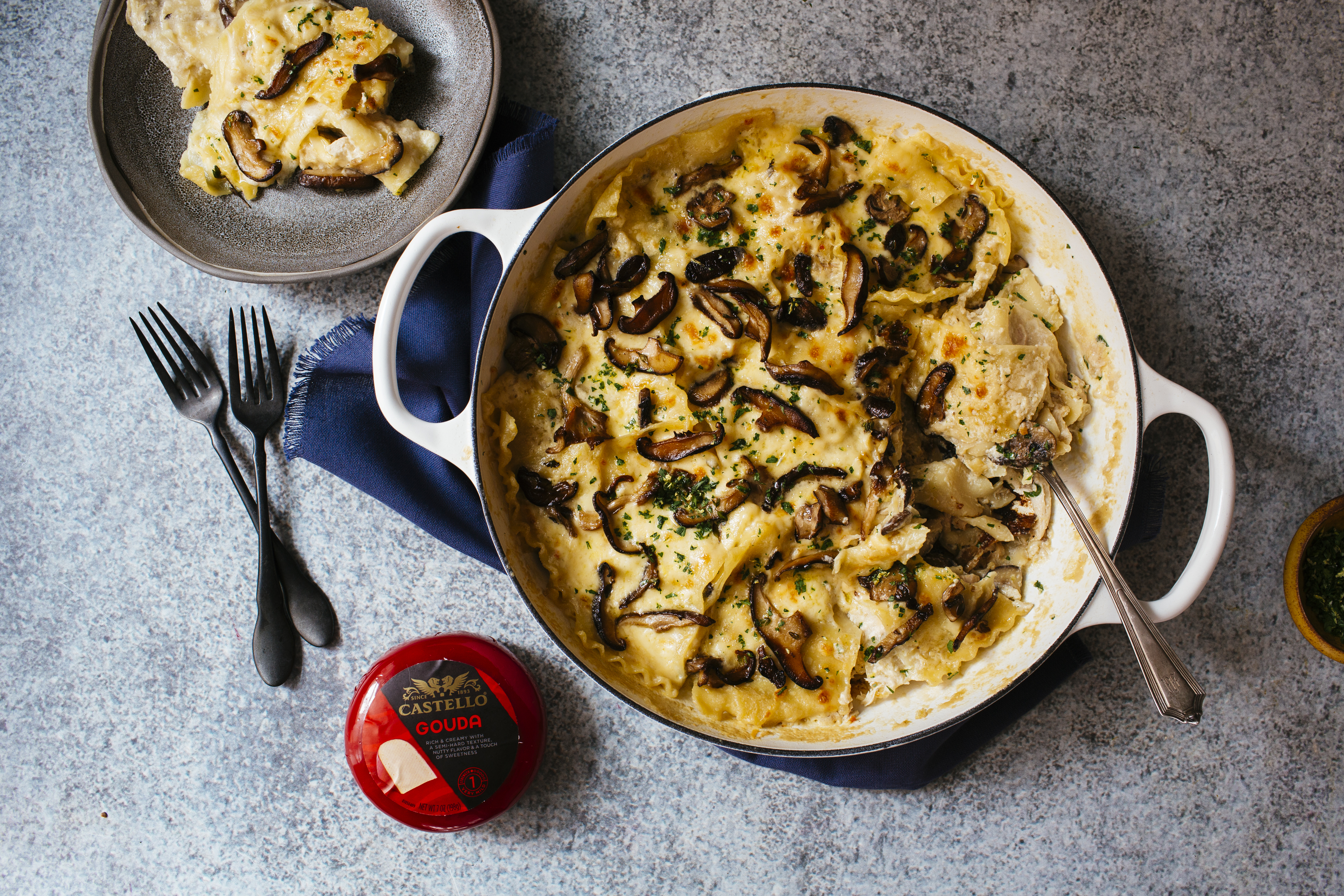 Cheesy Stovetop Pasta with Mushrooms and Chicken | Castello®️
