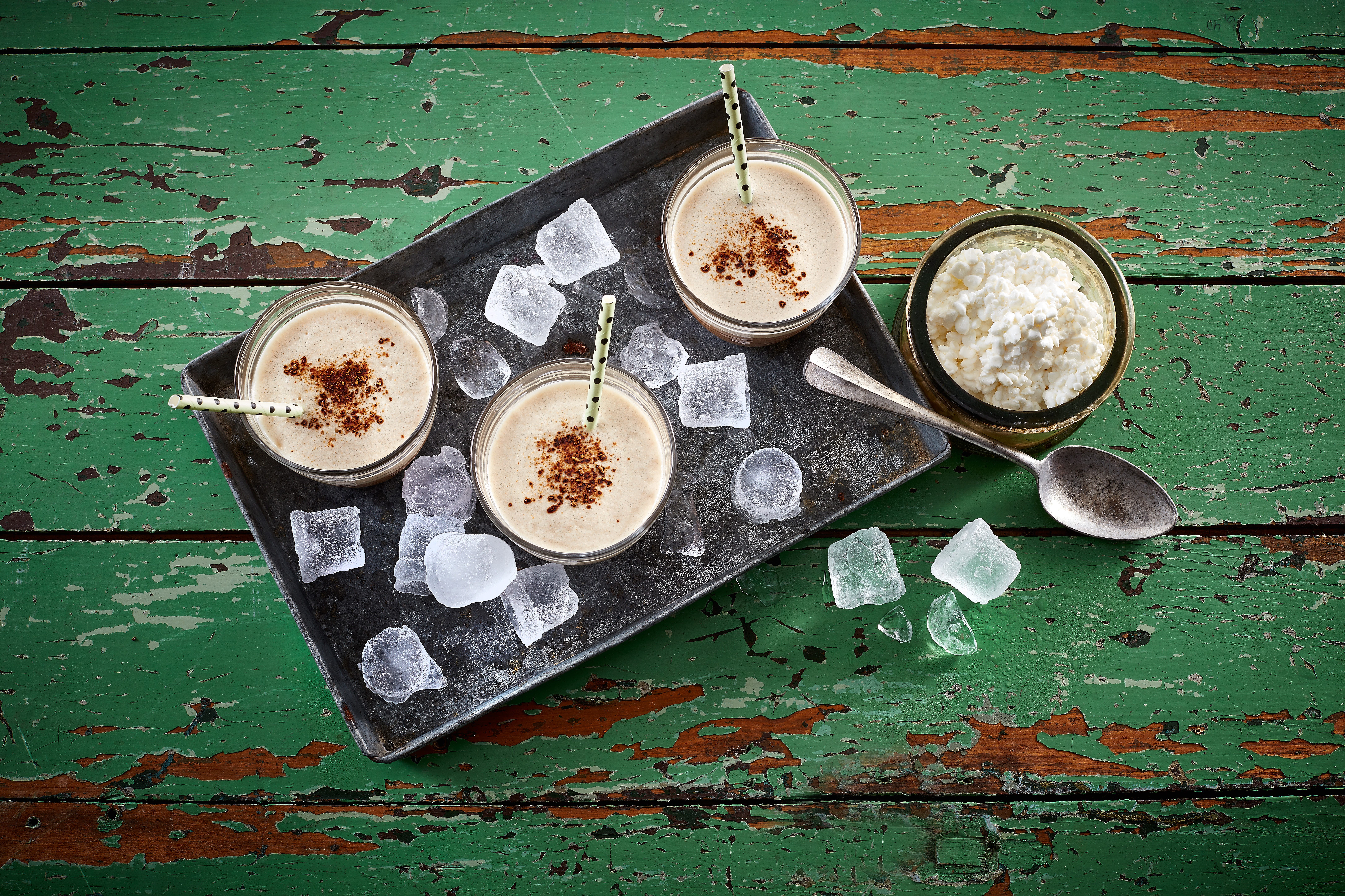 Iskaffe med blåbærsirup | Arla Pro Danmark