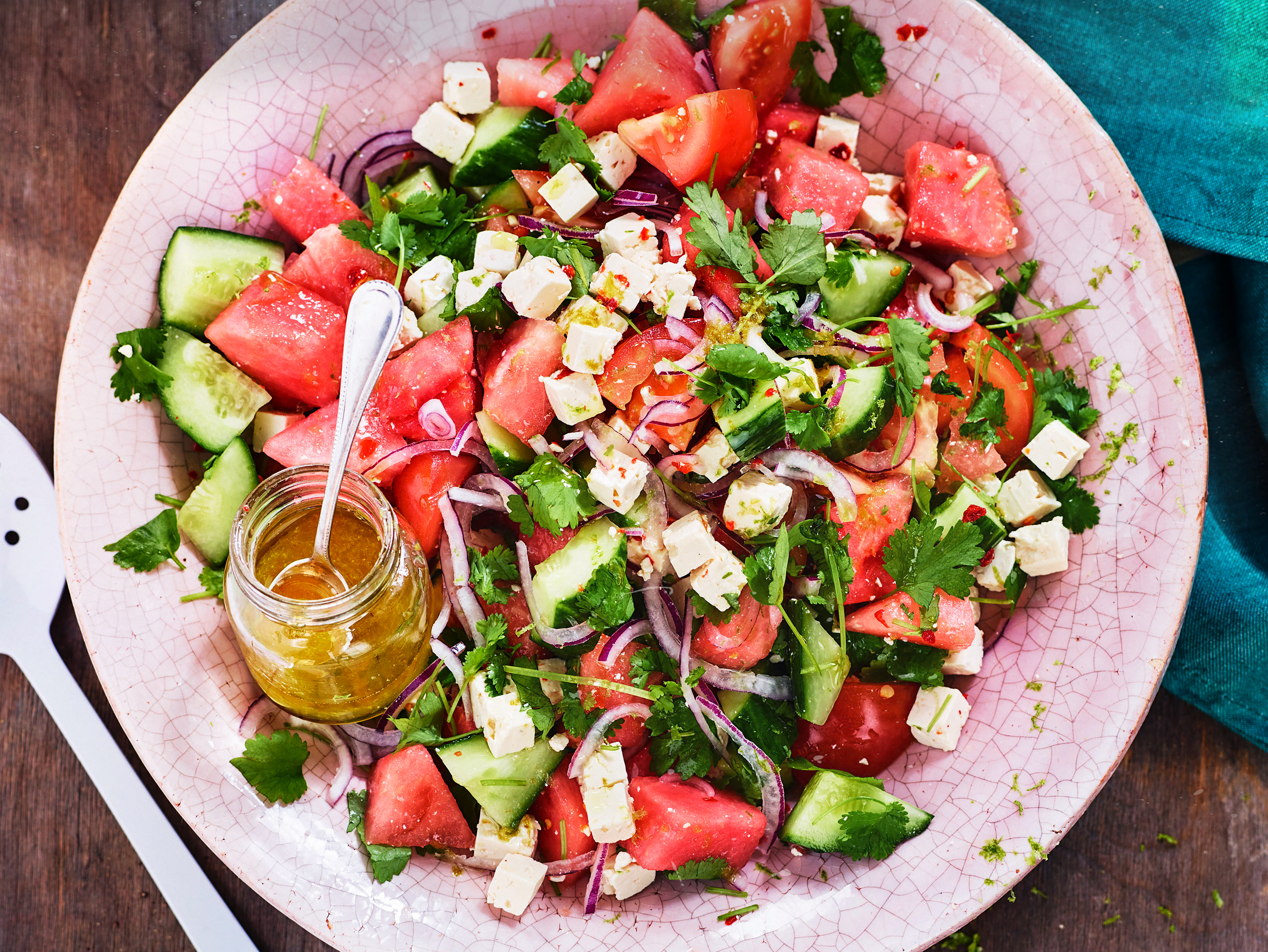 Geroosterde groente salade met blauwe kaas vinaigrette | Arla Pro