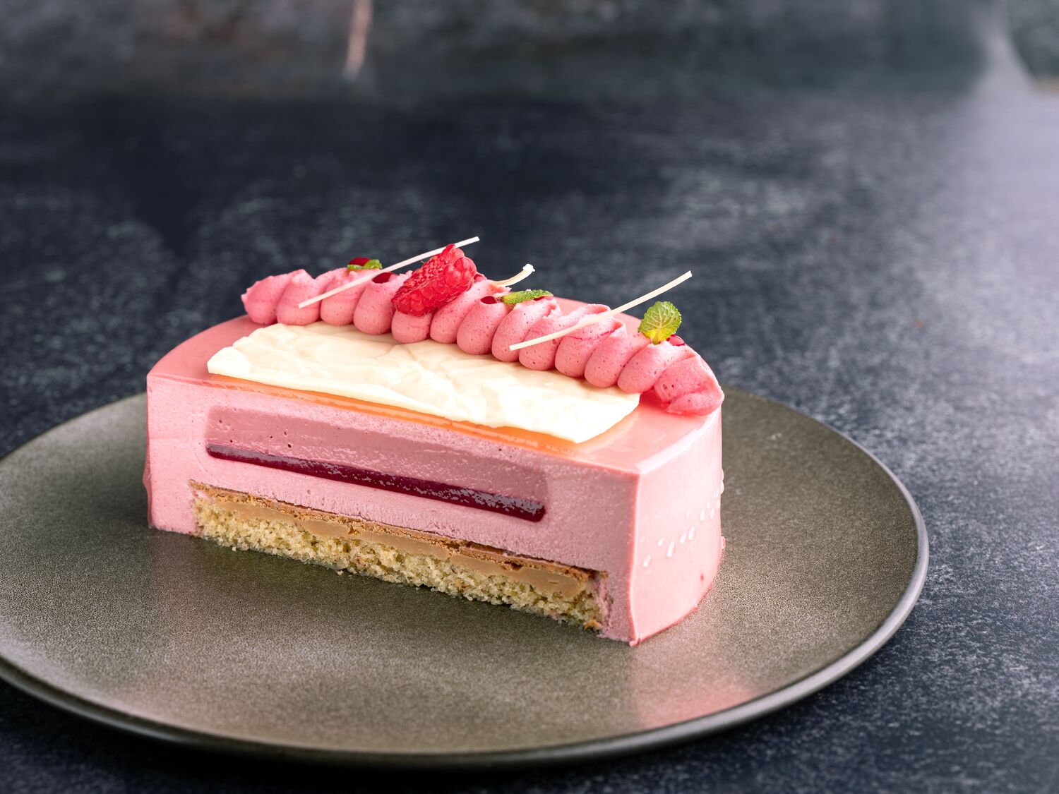 Raspberry Mousse Cake – With raspberry/currant cremeux | Recipes | Arla ...