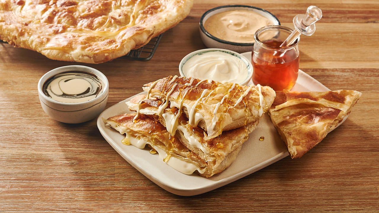 Feteer Meshaltet (Kraft with Honey)