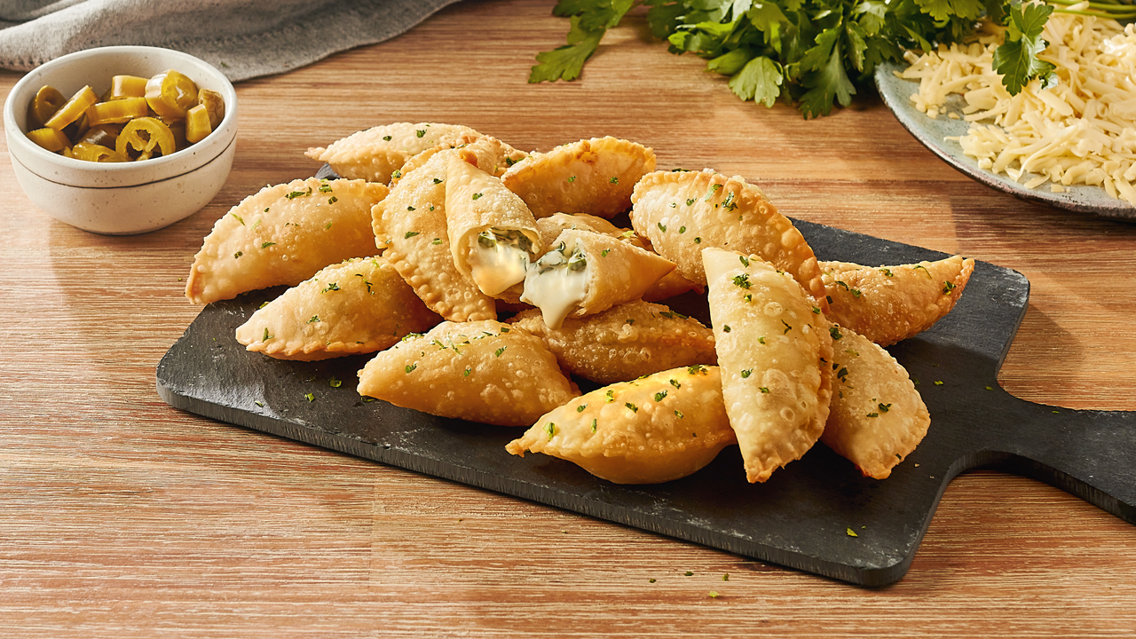 Sambosa Stuffed with Cheddar and Vegetables