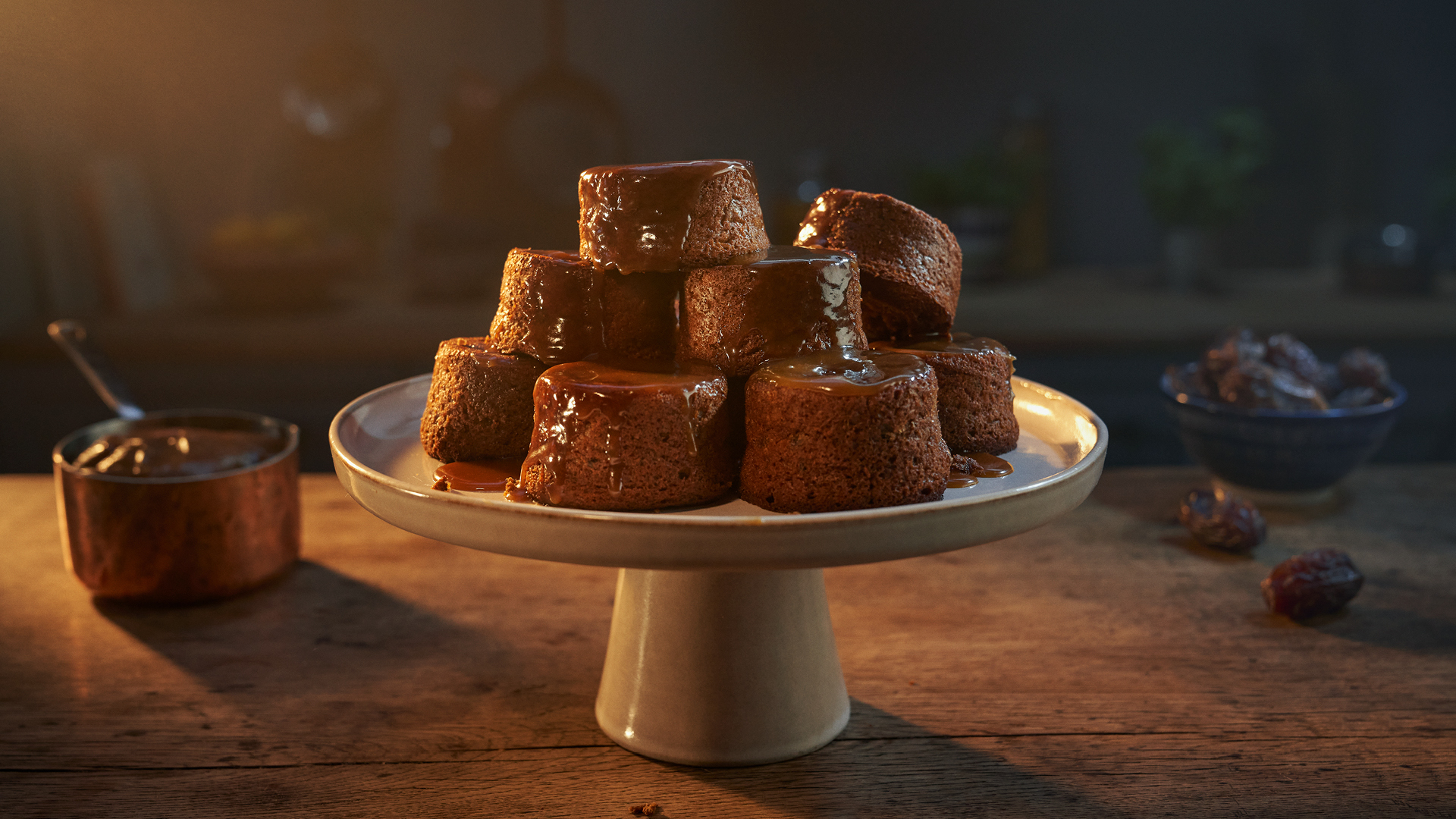 MINI STICKY TOFFEE PUDDINGS | Lurpak®