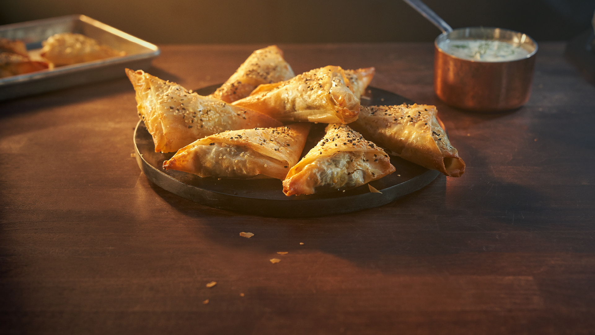 SPICED VEGGIE FILO PARCELS WITH YOGHURT & DILL DIP | Lurpak®